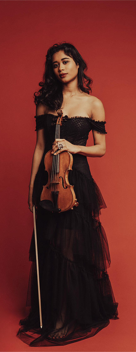 Violinist Hannah White Concert Reviews | Live Violin Performances